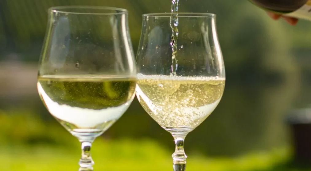 Veličanstveni gemišt !!! Ovo su najpopularniji omjeri vina i vode ...
